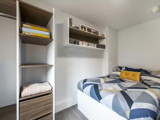 Regents Court Leicester Accommodation | Amber