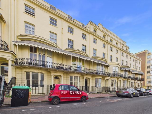 Regents Court, 59 62 Regency Square, Brighton, East Sussex BN1, 2 bed flat to rent, £1,350 pcm | PrimeLocation