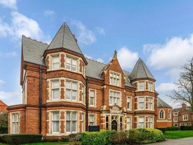 Regents Drive, Montague House Regents Drive, 3 Bedroom Apartment