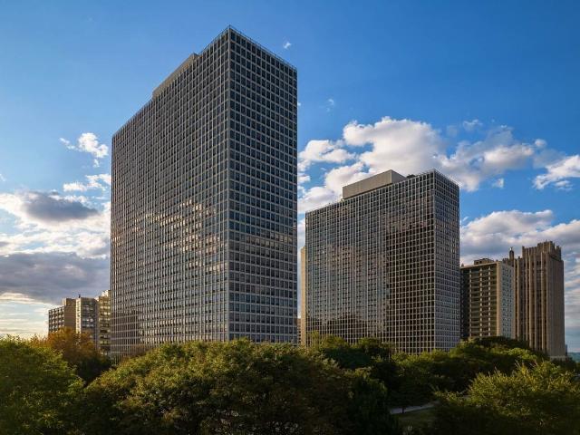 Regents Park 2 Bedroom Apartment for Rent at 5035 S East End Ave, Chicago, IL 60615 Kenwood