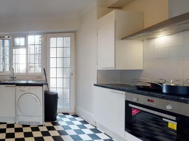Regents Park House, 105 Park Road, London, NW8 7JP, United Kingdom | 5 bed apartment for rent #165414901 | Rentberry