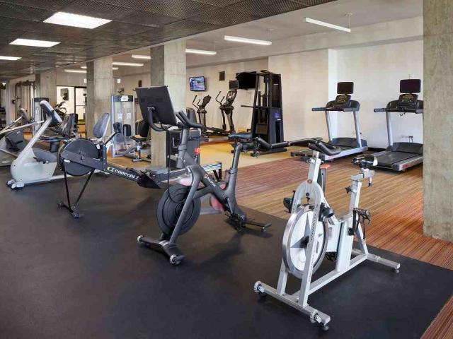 Regents Park Studio Apartment for Rent at 5035 S East End Ave, Chicago, IL 60615 Kenwood