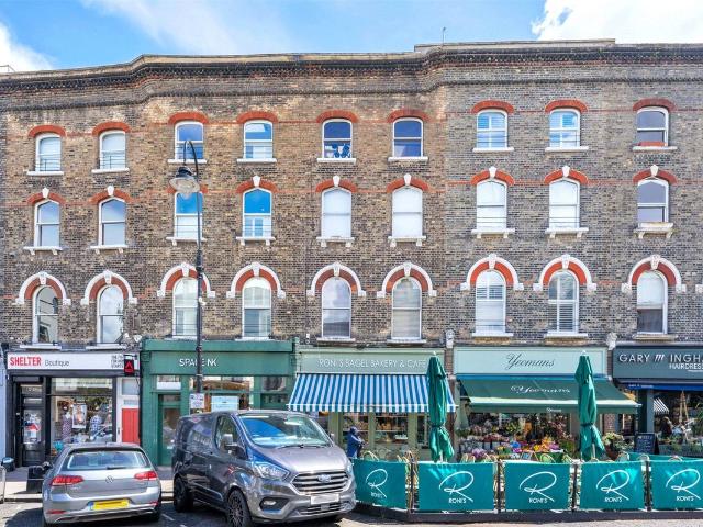 Regents Park Road, Primrose Hill NW1, 1 bed flat to rent, £3,150 pcm | PrimeLocation