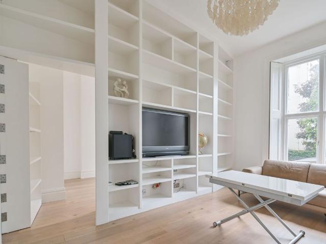 Regents Park Road, Primrose Hill, London NW1, 2 bed flat to rent, £10,000 pcm | PrimeLocation