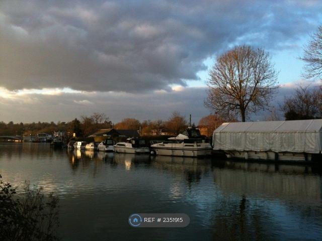 Regents Riverside, Reading RG1, 2 bed flat to rent, £1,950 pcm | PrimeLocation