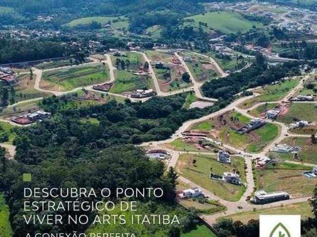Região de JUNDIAÍ | Lotes a partir de 640m² com Clube completo e Lagos
