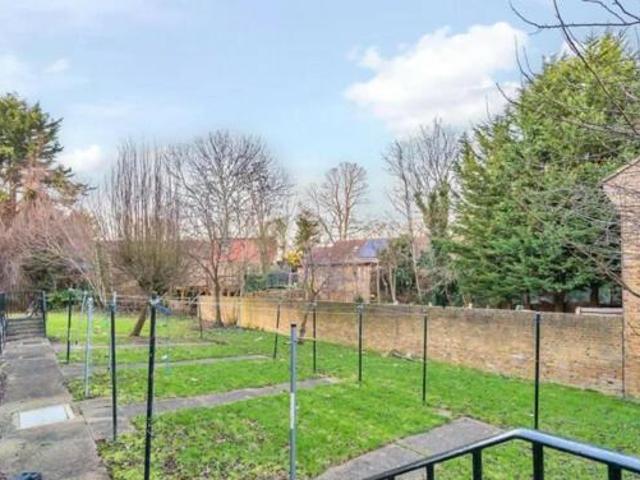 Regina Road, London, 2 Bedroom Flat