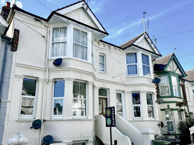 Reginald Road, Bexhill On Sea TN39, 1 bed flat to rent, £825 pcm | PrimeLocation