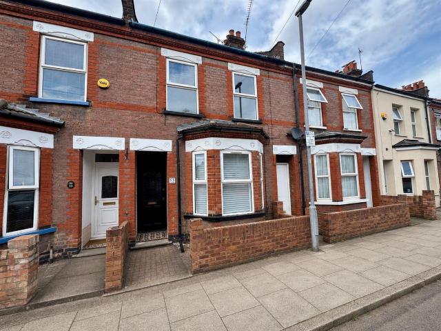 Reginald Street, Luton LU2, 3 bed terraced house to rent, £1,600 pcm | PrimeLocation