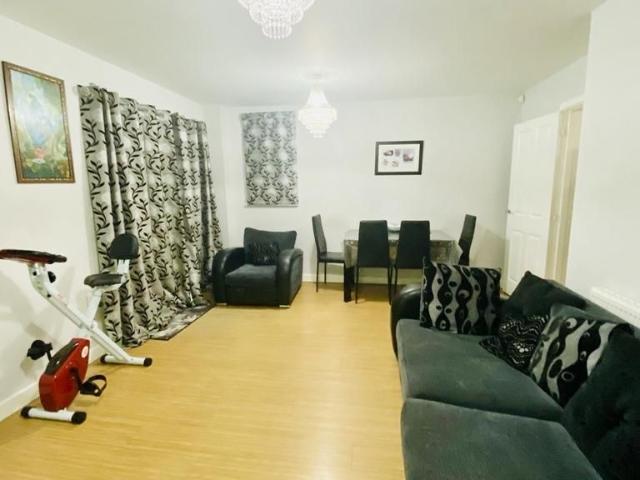 Regna Close, Rainham RM13, 4 bed terraced house to rent, £2,200 pcm | PrimeLocation