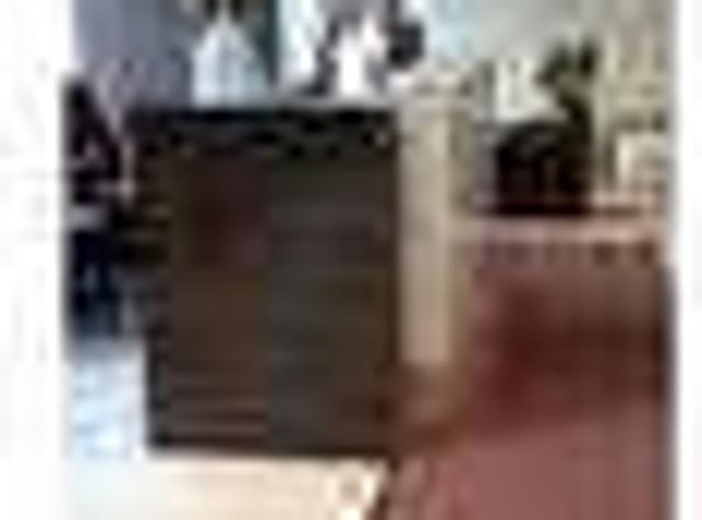 REGO PARK, FOREST HILLS 1 B/R 2,200 by Owner