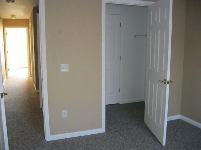 Reitz Park Village 2 Bedroom Apartment for Rent at 90 Park Ave, Manistee, MI 49660
