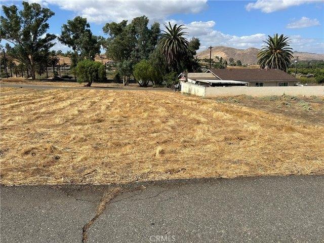 Reid St, Lake Elsinore, CA 92530