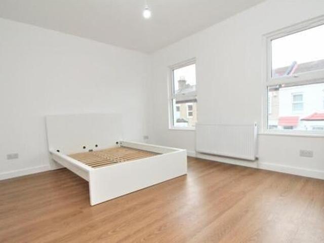 Reidhaven Road, Plumstead, House Share For