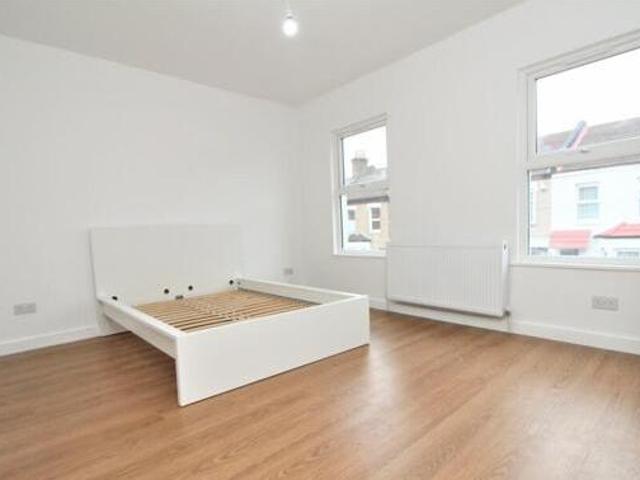 Reidhaven Road, Plumstead, House Share For