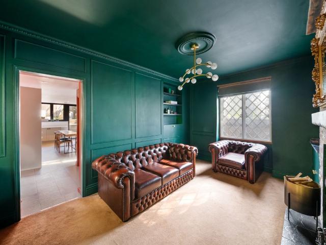 Reigate Hill, Reigate RH2, 3 bed cottage to rent, £2,850 pcm | PrimeLocation