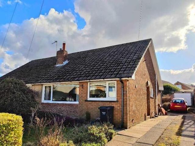 Reins Road, Rastrick, 2 Bedroom Semi detached