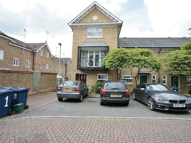 Reliance Way, East Oxford OX4, 5 bed shared accommodation to rent, £3,925 pcm | PrimeLocation