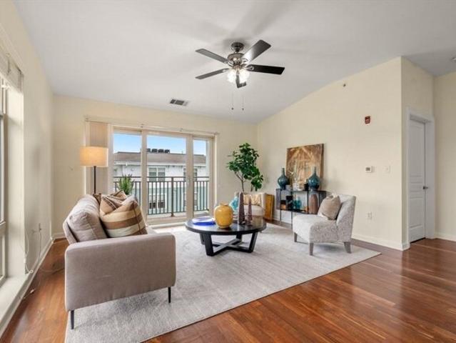 Repton Cir Unit,watertown, Condo For Sale