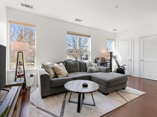 Repton Cir Unit,watertown, Condo For Sale
