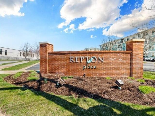 Repton Cir Unit,watertown, Condo For Sale