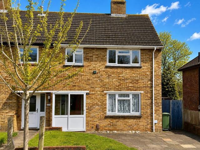 Repton Road, Orpington, Kent, BR6 9JA 3 bed semi detached house to rent £2,400 pcm £554 pw