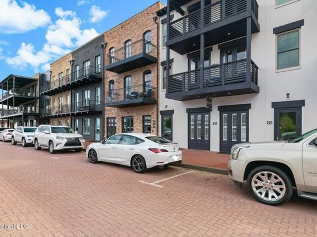 Republic St Ste,madison, Condo For Sale