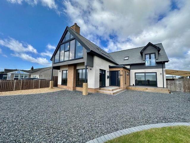 Rest Haven, Coast Road, Ulverston 3 bed detached house to rent £2,245 pcm £518 pw