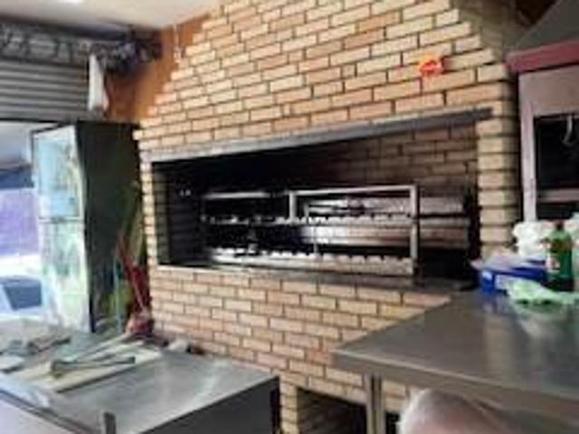 Restaurante á venda Vendo o ponto completo e funcionando