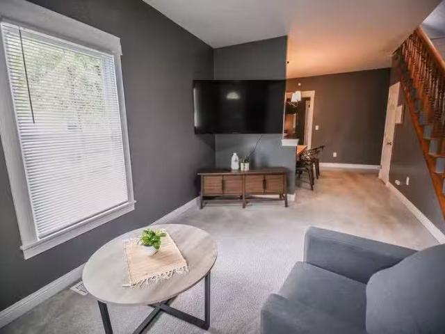 Restful Room 3 510 S Indiana Ave #3