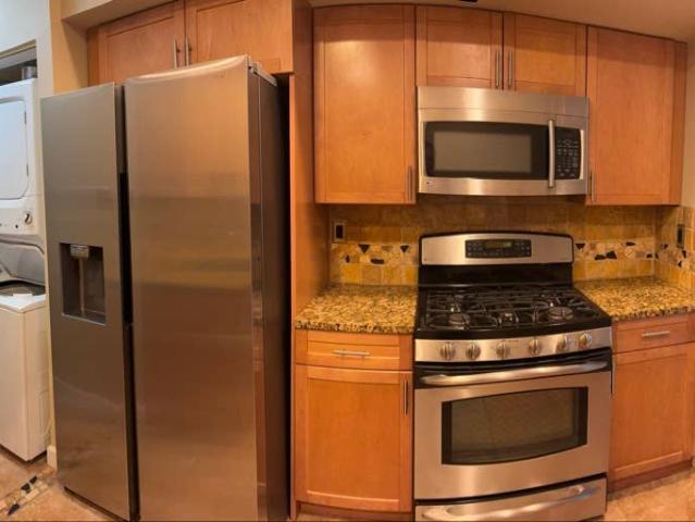 Reston Nice and Big room for rent