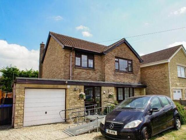 Restrop View, Purton, 3 Bedroom Detached