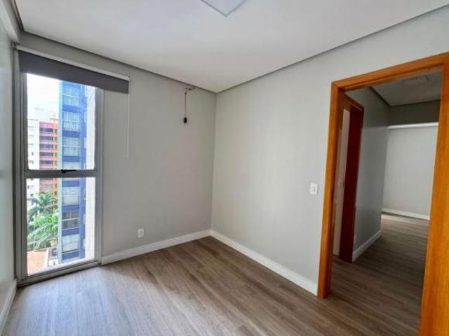 Res. Castro Alves 74m² 2 Quartos, 1 suíte com armários Nascente Varanda 1 Vaga de garagem