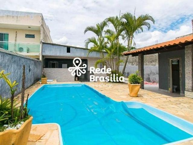 RESEIDENCIAL VITORIA Casa com 3 quartos sendo 1 suíte à venda estuda permuta Riacho Fundo I