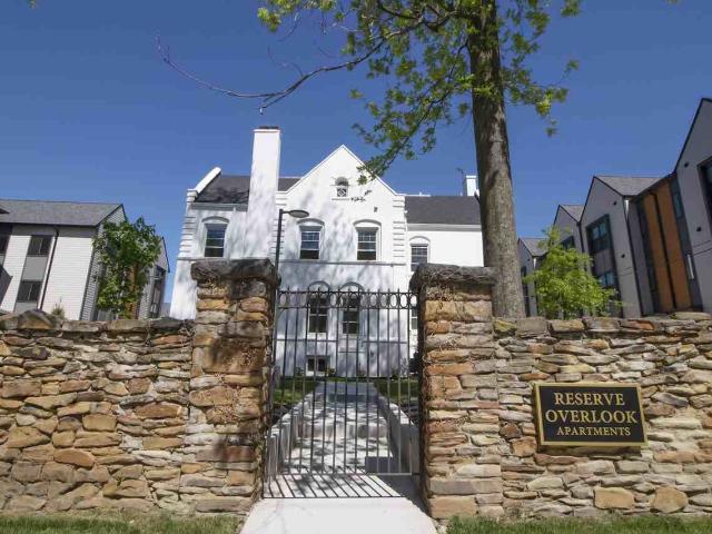 Reserve Overlook 1 Bedroom Apartment for Rent at 2325 Euclid Heights Blvd, Cleveland Heights, OH 44106 Cleveland Heights