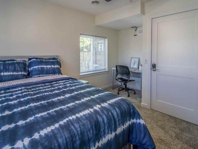 Reserve Overlook 2 Bedroom Apartment for Rent at 2325 Euclid Heights Blvd, Cleveland Heights, OH 44106 Cleveland Heights