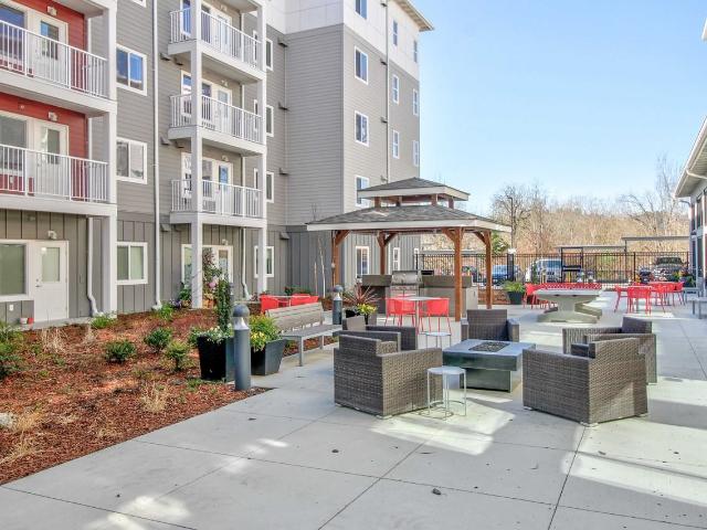 Reserve at Auburn for 55+ Active Seniors 1 Bedroom Apartment for Rent at 1107 A St Ne, Auburn, WA 98002 North Auburn