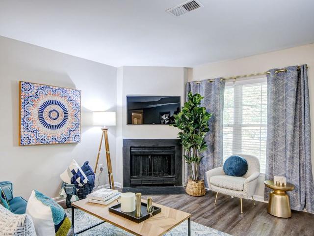Reserve at Regency Park 1 Bedroom Apartment for Rent at 14411 Newton Patent Ct, Centreville, VA 20120 Centreville