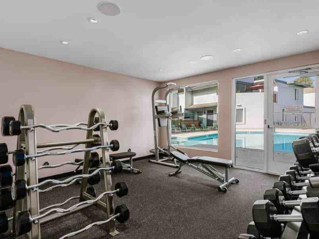 Reserve at South Coast 2 Bedroom Apartment for Rent at 3124 S Main St, Santa Ana, CA 92707 Sandpointe