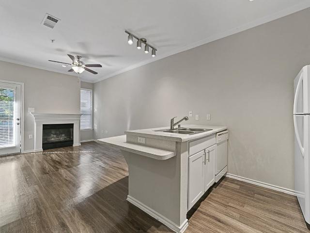 Reserve at White Rock 1 Bedroom Apartment for Rent at 9215 Garland Rd, Dallas, TX 75218