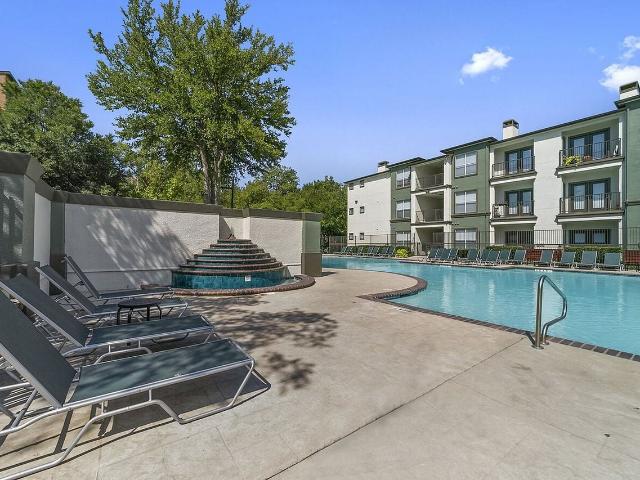 Reserve at White Rock 2 Bedroom Apartment for Rent at 9215 Garland Rd, Dallas, TX 75218