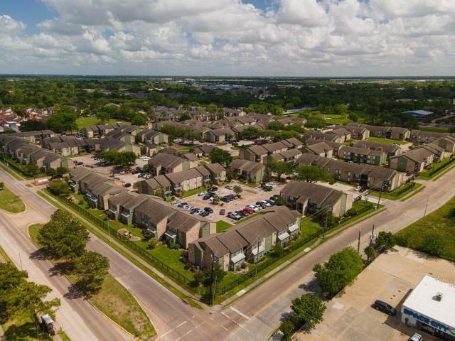 Reserve at 63 Sixty Three 1 Bedroom Apartment for Rent at 6363 W Airport Blvd, Houston, TX 77035 Greater Fondren Southwest