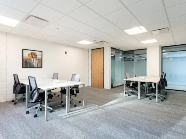 Reserve espaço de escritório aberto para empresas de todos os tamanhos em Regus Alphaville, CEA Corp