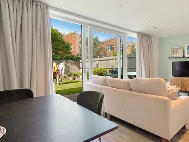 Reservoir Way, Willesden Green, London, NW10 3AY, United Kingdom | 3 bed townhouse for rent #165464831 | Rentberry