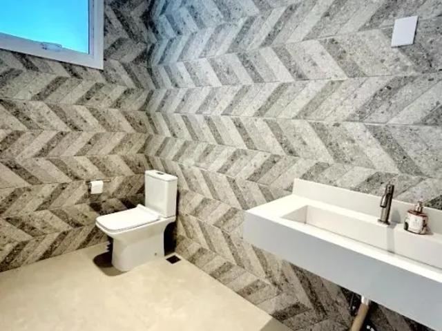 Residência com Acabamento Impecável e Alto Padrão de Conforto!