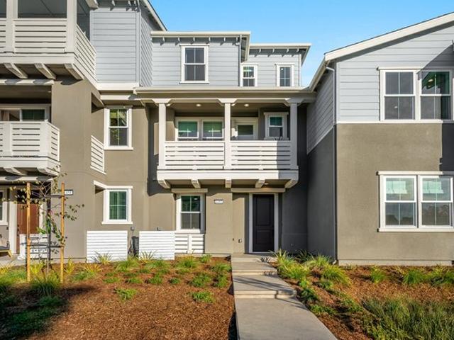 Residence 3 Plan Solera at Arroyo Crossings Community