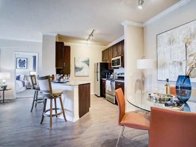 Residence at Midland 1 Bedroom Apartment for Rent at 5801 Deauville, Midland, TX 79706