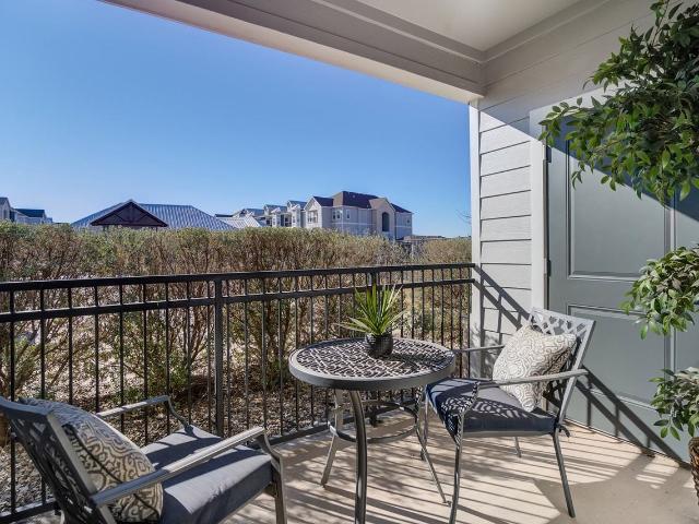 Residence at Midland 2 Bedroom Apartment for Rent at 5801 Deauville, Midland, TX 79706