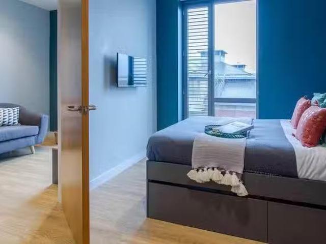 residence near West bar Great 1 bedroom flat close to The Univ.