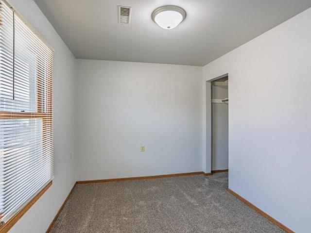 Residences on College Hill 2 Bedroom Apartment for Rent at 2112 Merner Ave, Cedar Falls, IA 50613